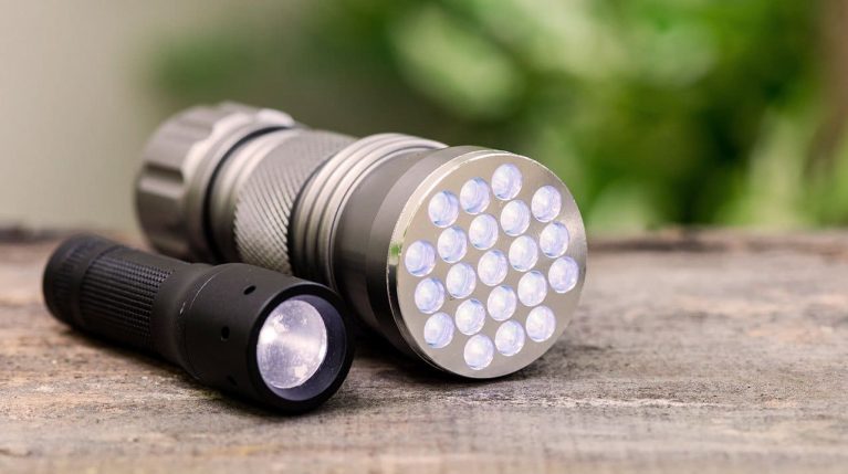 9 Best Camping Flashlights Reviewed in Detail (Summer 2025)