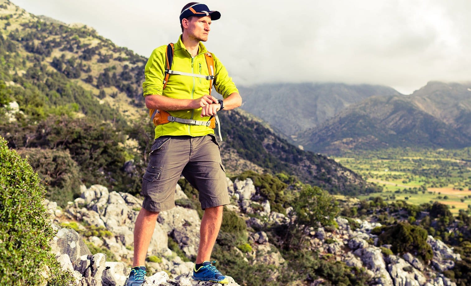 9 Best Hiking Watches under $100 Reviewed in Detail (Winter 2026)