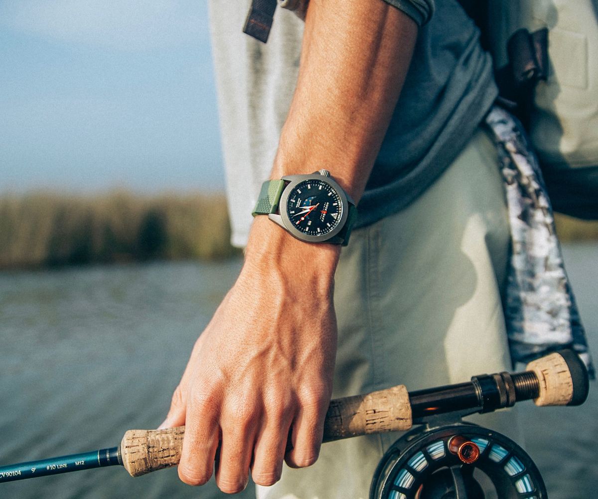 5 Best Fishing Watches Reviewed in Detail (Winter 2025)