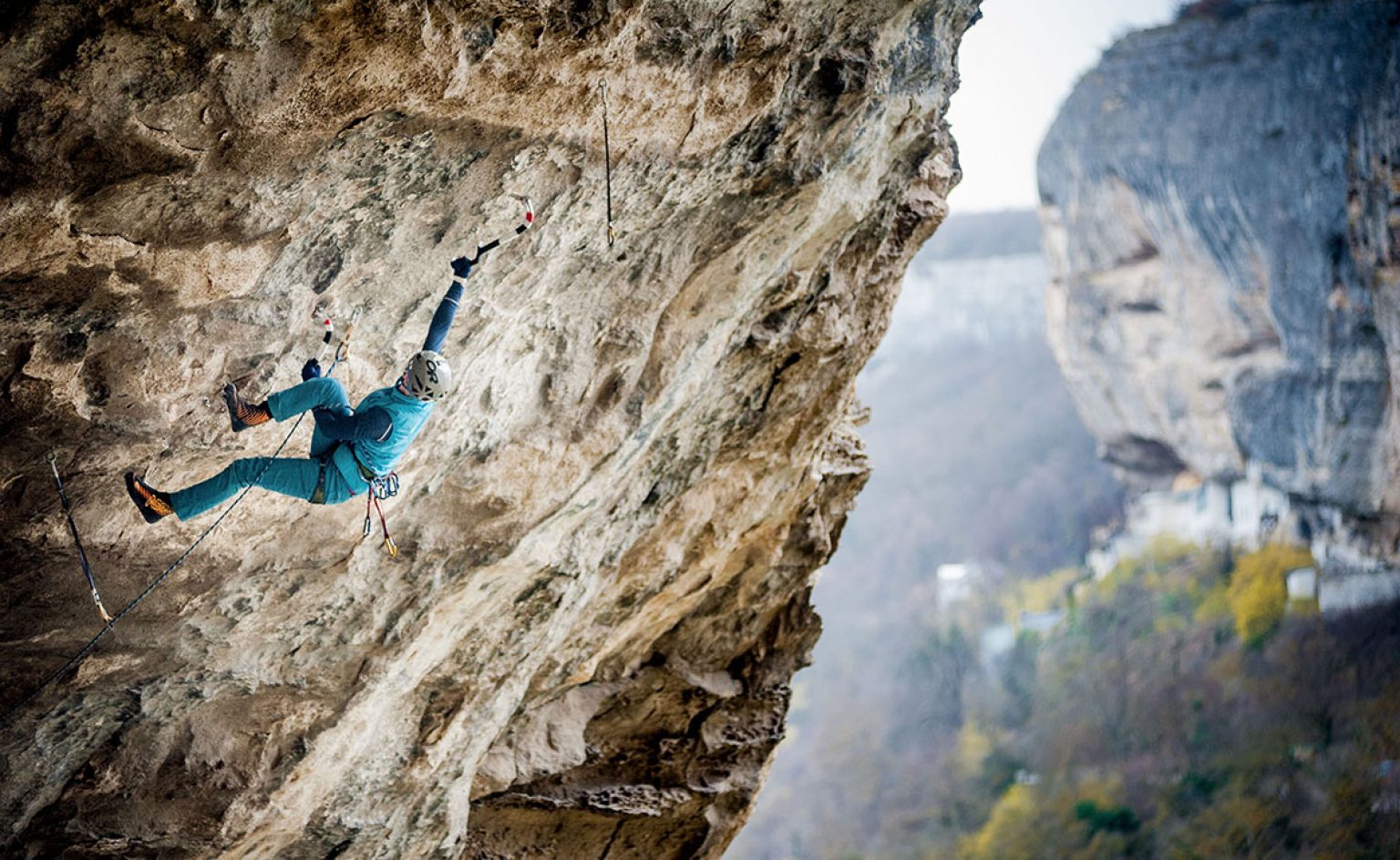 12 Best Climbing Harnesses Reviewed in Detail (Spring 2026)