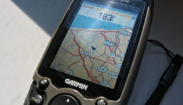 8 Best Handheld GPS Reviewed in Detail (Winter 2024)