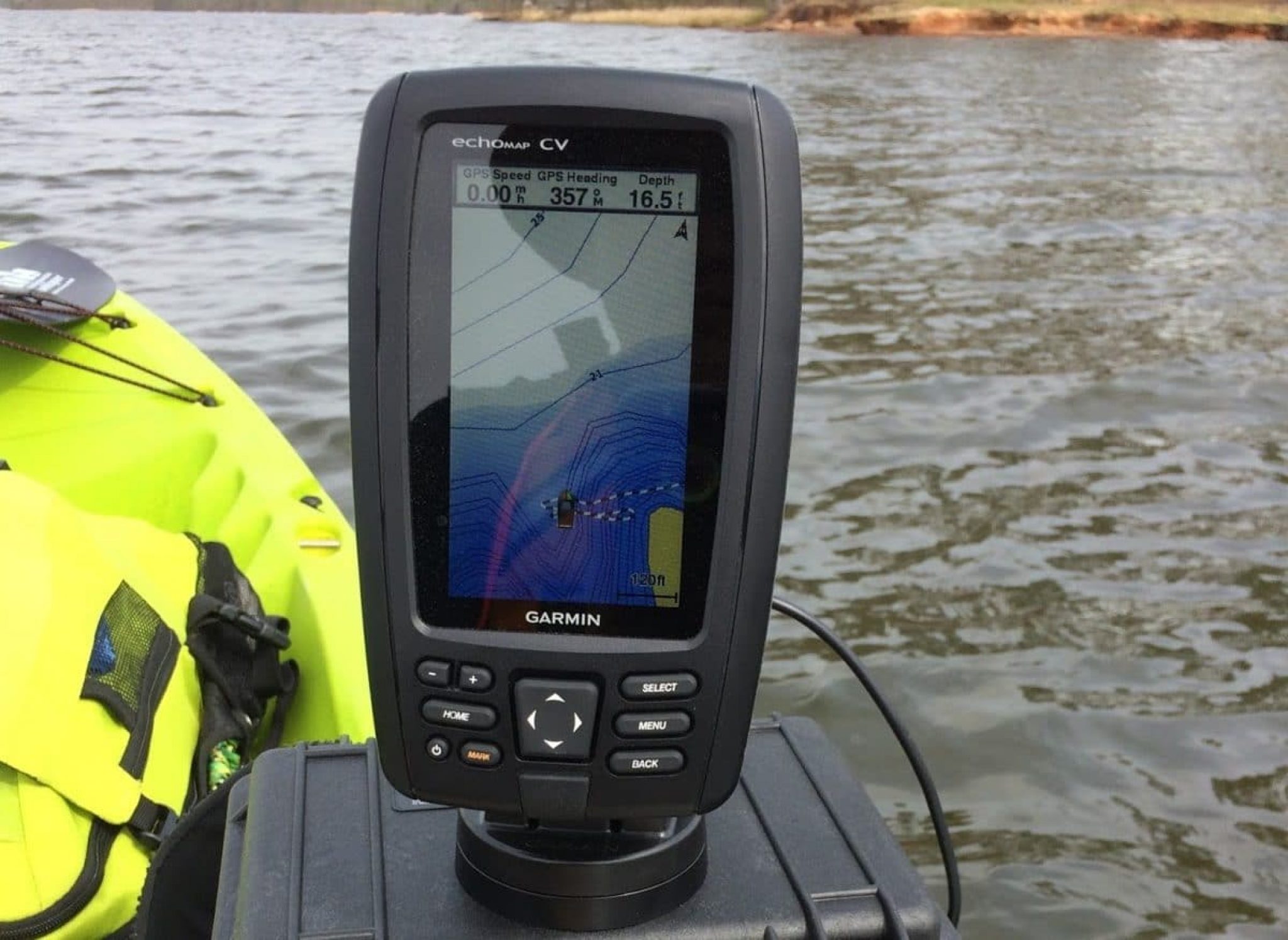 7 Best Portable Fish Finders Reviewed in Detail (Fall 2023)