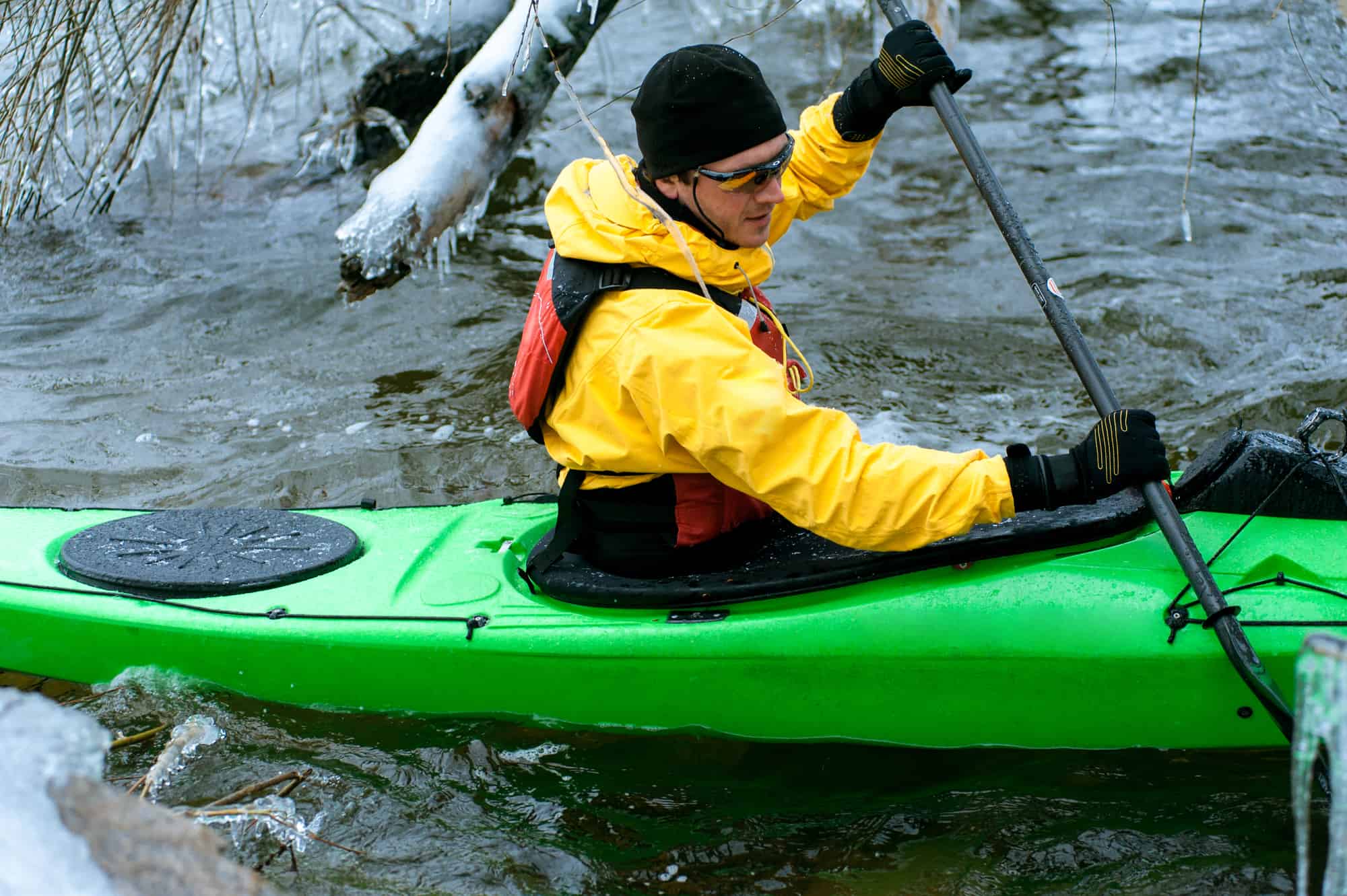 6 Best Drysuits for Kayaking – Top Rated and Reviewed (Winter 2025)