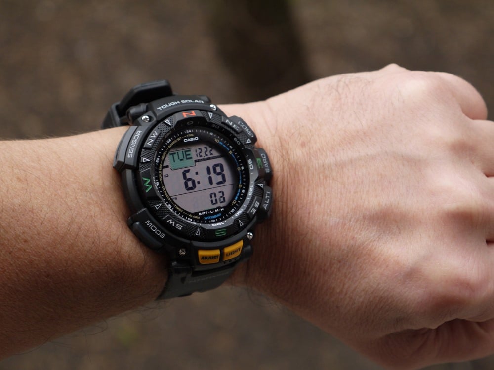 10 Best Altimeter Watches Reviewed in Detail (Winter 2023)