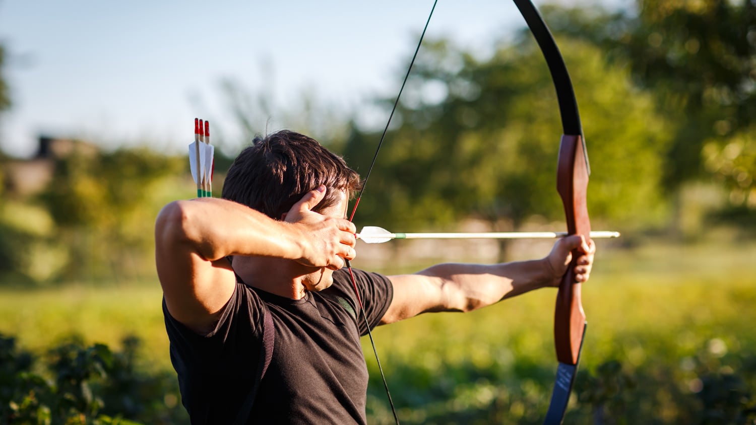 How to String a Recurve Bow - Expert Guide
