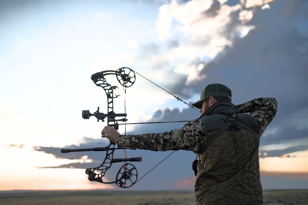 How to Shoot a Compound Bow - Expert Guide
