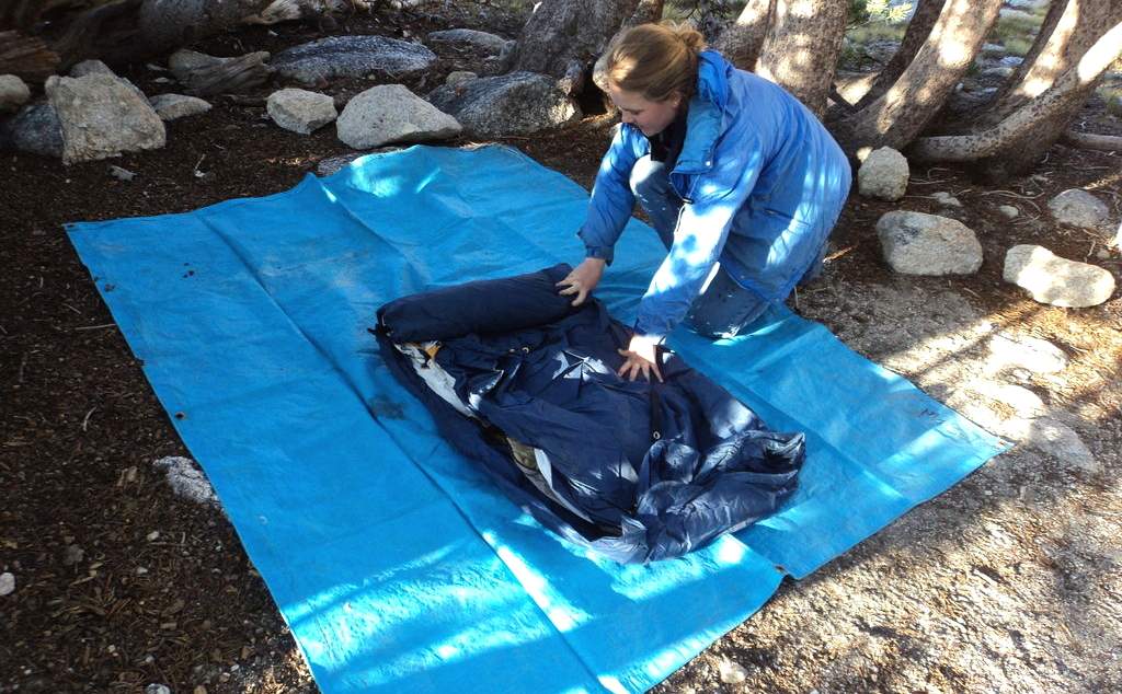 How to Fold a Tent – Fast and Stress-Free Methods!
